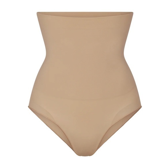 SKIMS | Intimates & Sleepwear | Nwt Skims Shapewear Shaping Underwear ...